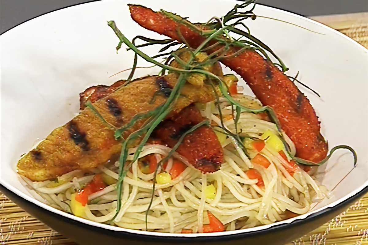 Pasta china con curry de dos colores y salsa de naranja - El Gourmet