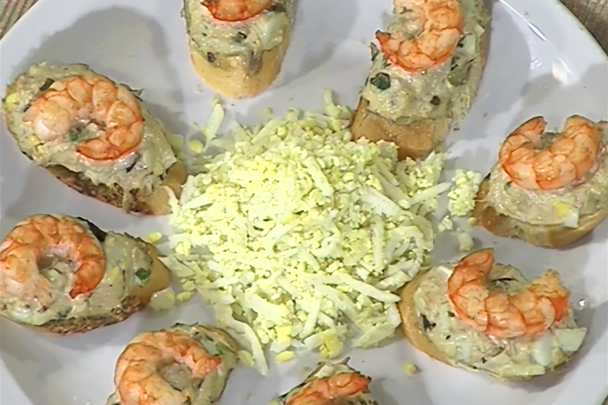 Pintxo de ensaladilla con gamba - El Gourmet