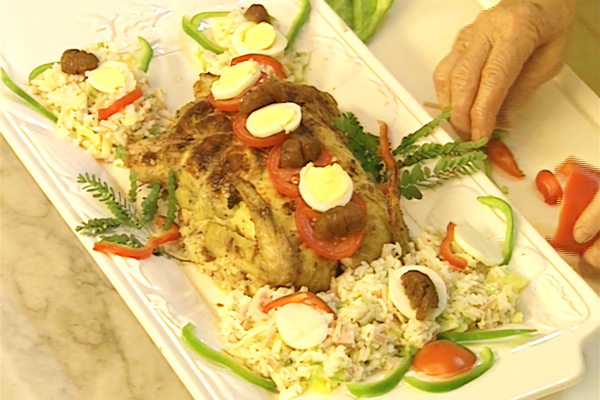 Pollo frío relleno y ensalada de arroz - El Gourmet