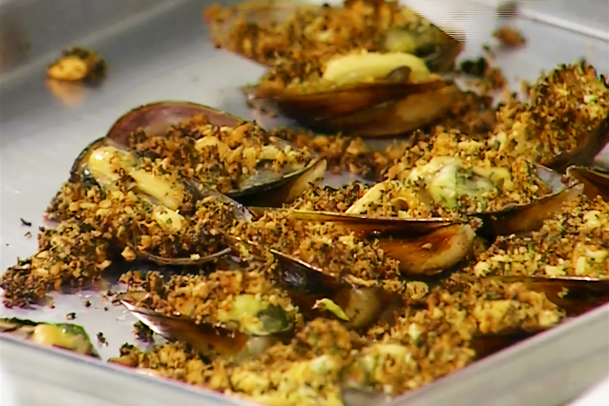Mejillones en costra de pan sazonado - El Gourmet