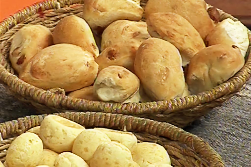 Chipá y pan con chicharrón - El Gourmet