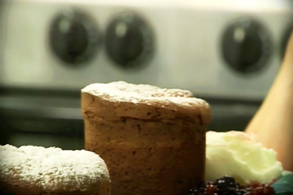 Volcán de chocolate y tarta mediterránea de atún - El Gourmet