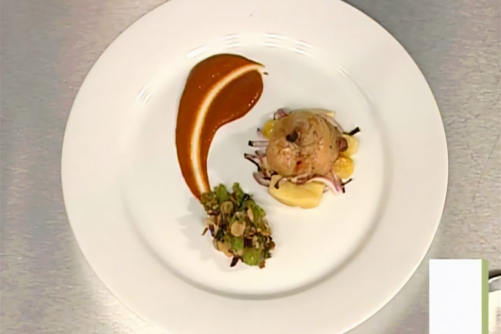 Pollo de leche con encacahuatado - El Gourmet