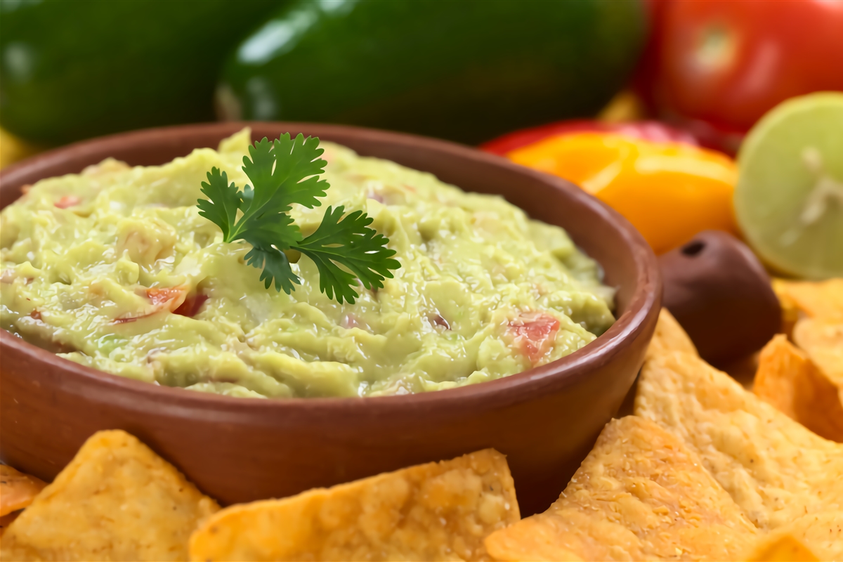 Totopos con guacamole - El Gourmet