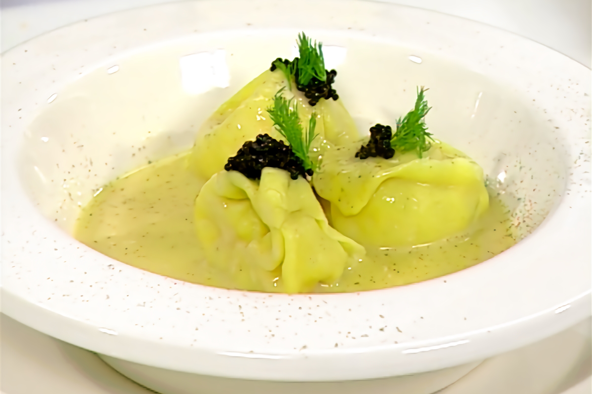 Agnolotti de centolla en escencia de hinojo - El Gourmet