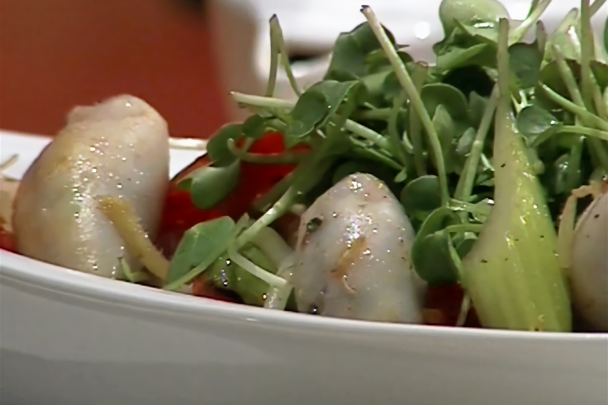 Calamaretis rellenos salteados con vegetales - El Gourmet