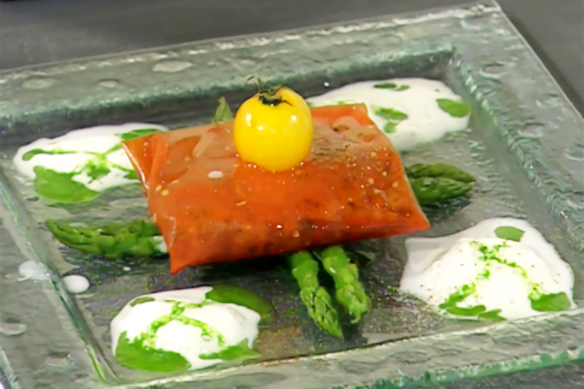 Raviol de piel de tomate - El Gourmet