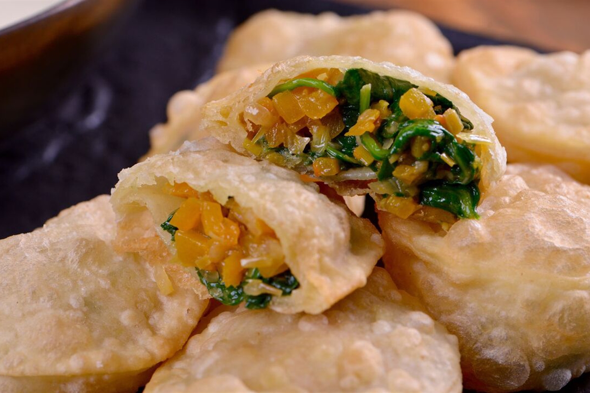 Barbagiuan de Verdura con Salsa de Queso Mahón - El Gourmet