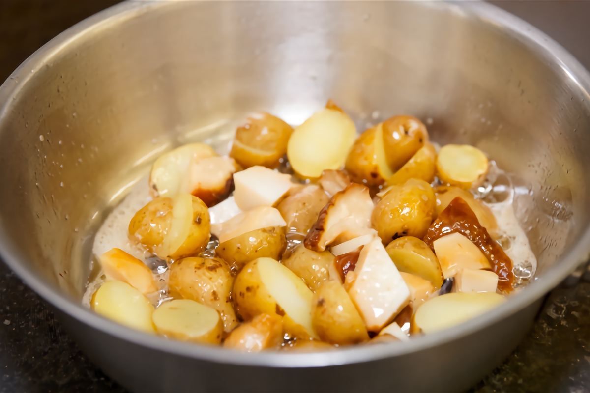 Royale de langostinos, pollo y hongos - El Gourmet