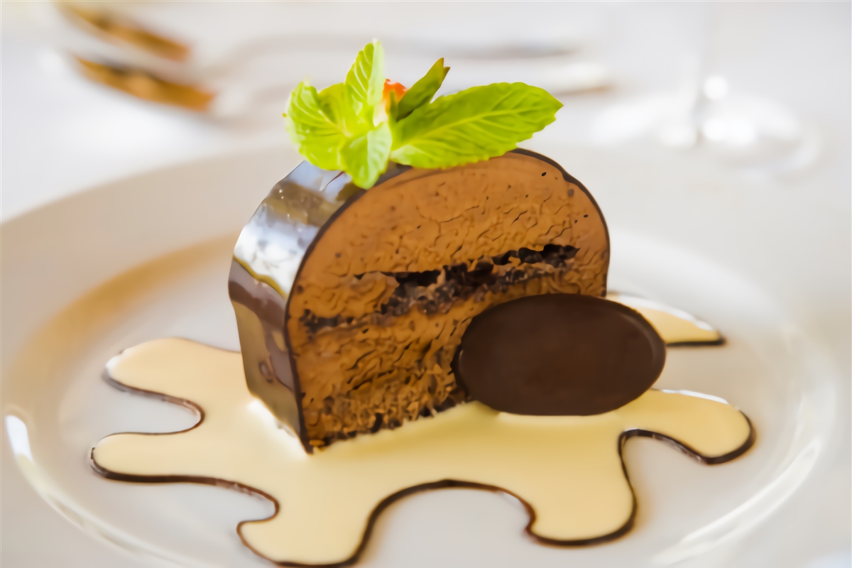 Génoise au chocolat fourée créme anglaise - El Gourmet