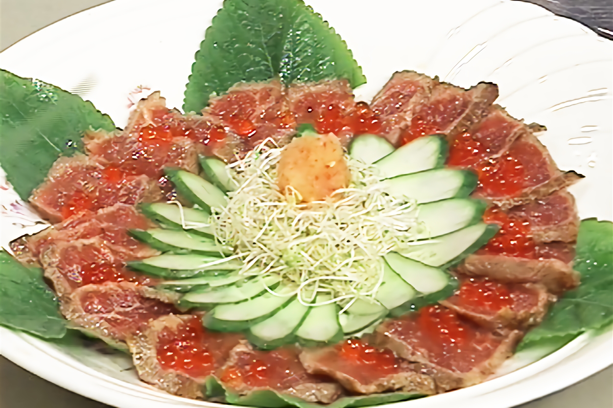 Gyuniku no tataki (Carpaccio japonés de carne vacuna) - El Gourmet