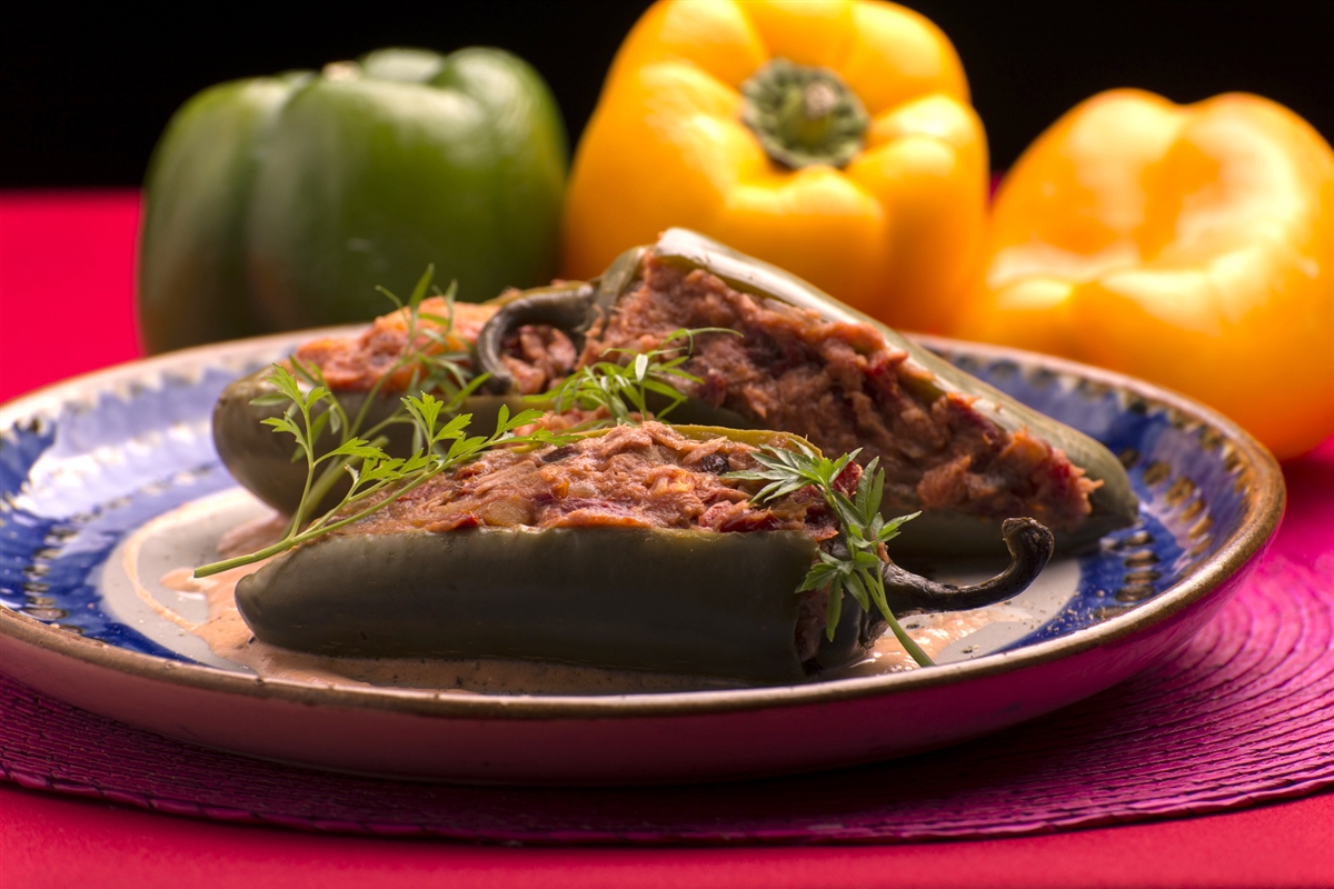 Chiles Cuaresmeños Rellenos de Atún - El Gourmet