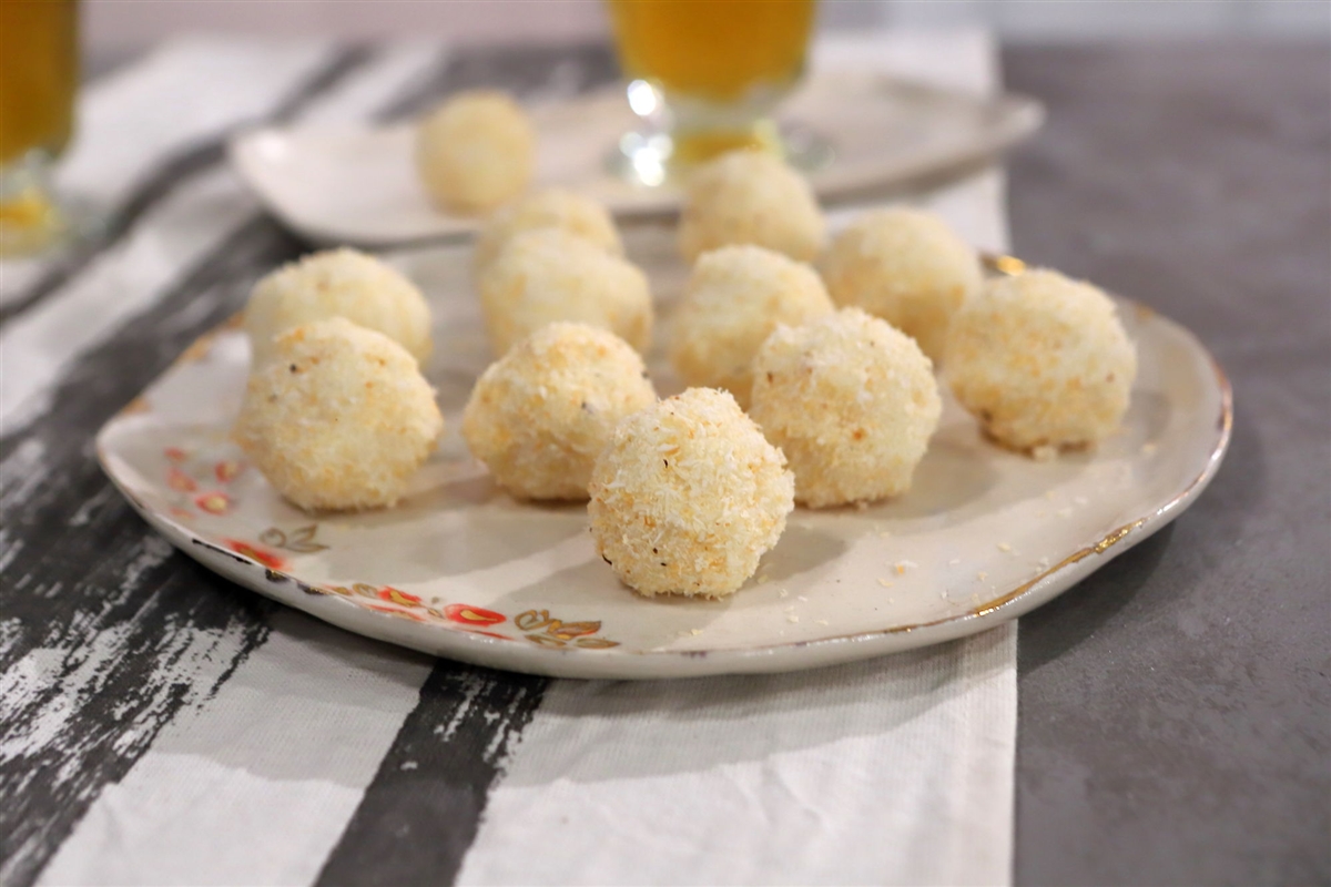 Cocadas por Yvette y Denise Hakim - El Gourmet