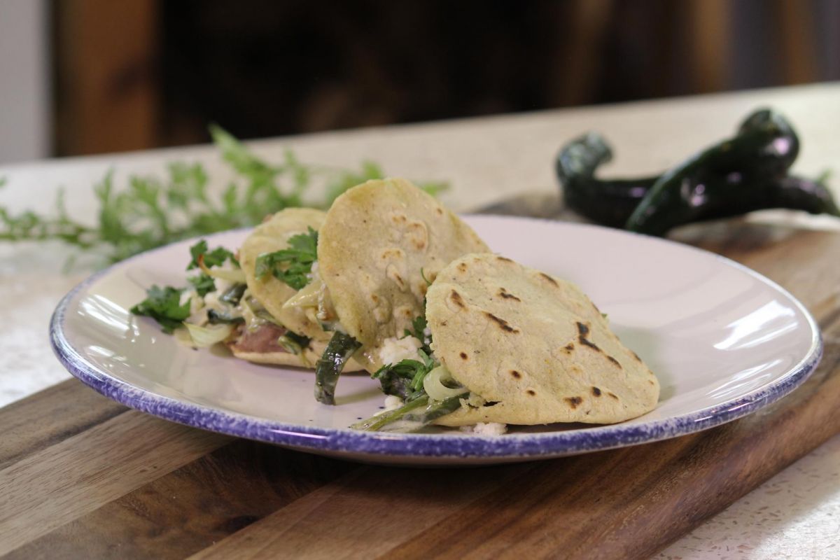 Bocoles de Rajas - El Gourmet