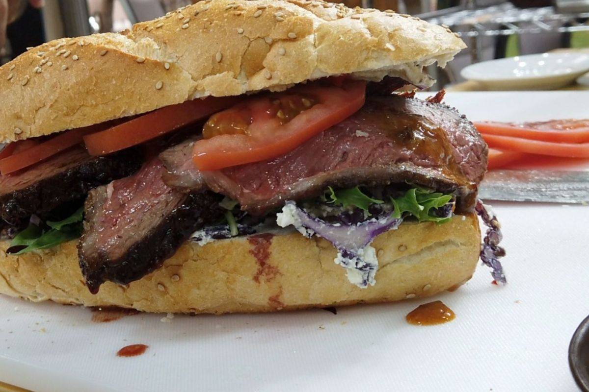 Panino con Carne de Res al Tamarindo - El Gourmet