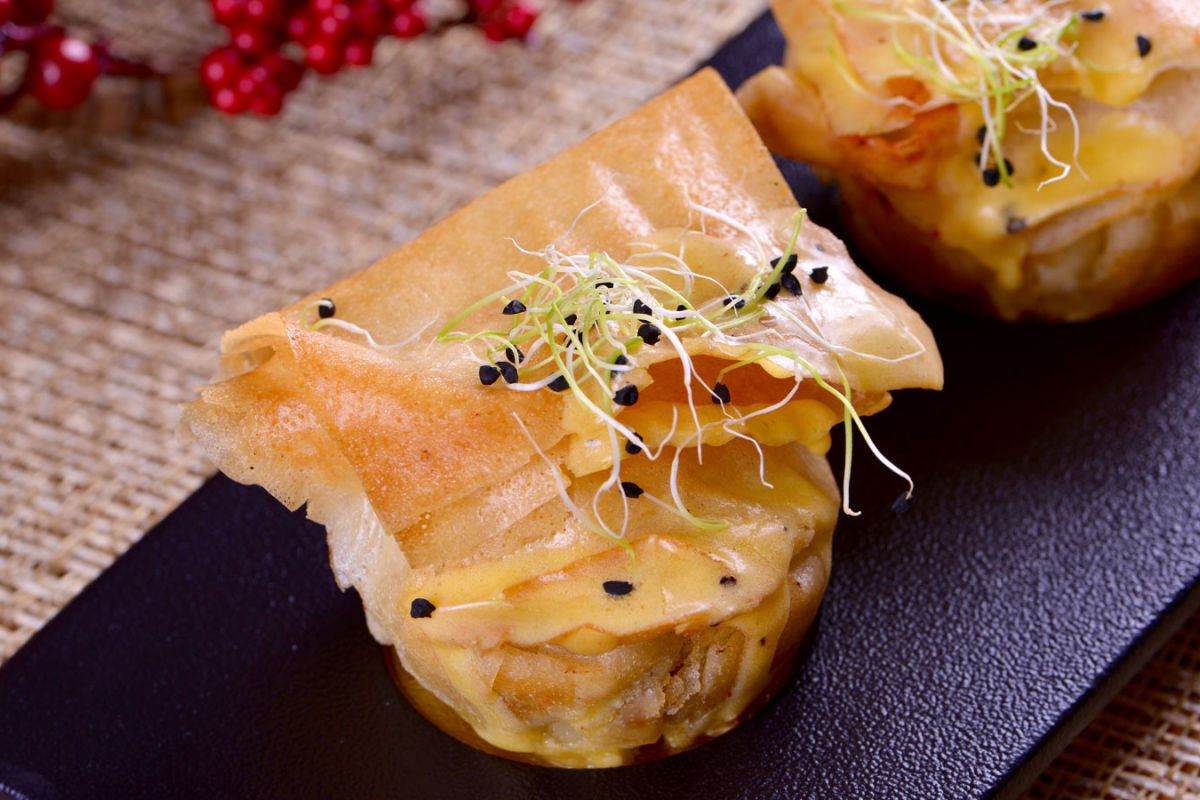 Pasteles de Hongos y Pollo con Salsa Holandesa Trufada - El Gourmet