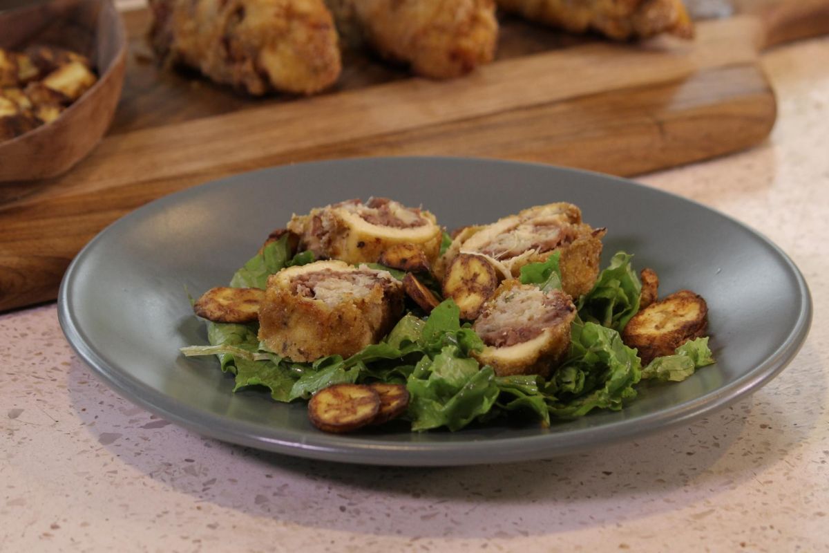 Pechugas de Pollo Rellenas de Plátano Macho y Frijoles - El Gourmet