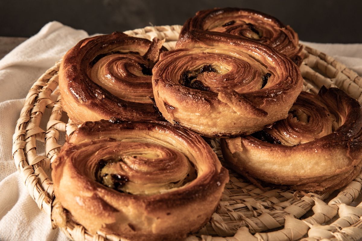 Rollos de Mango, Fruta Pasión y Chocolate - El Gourmet