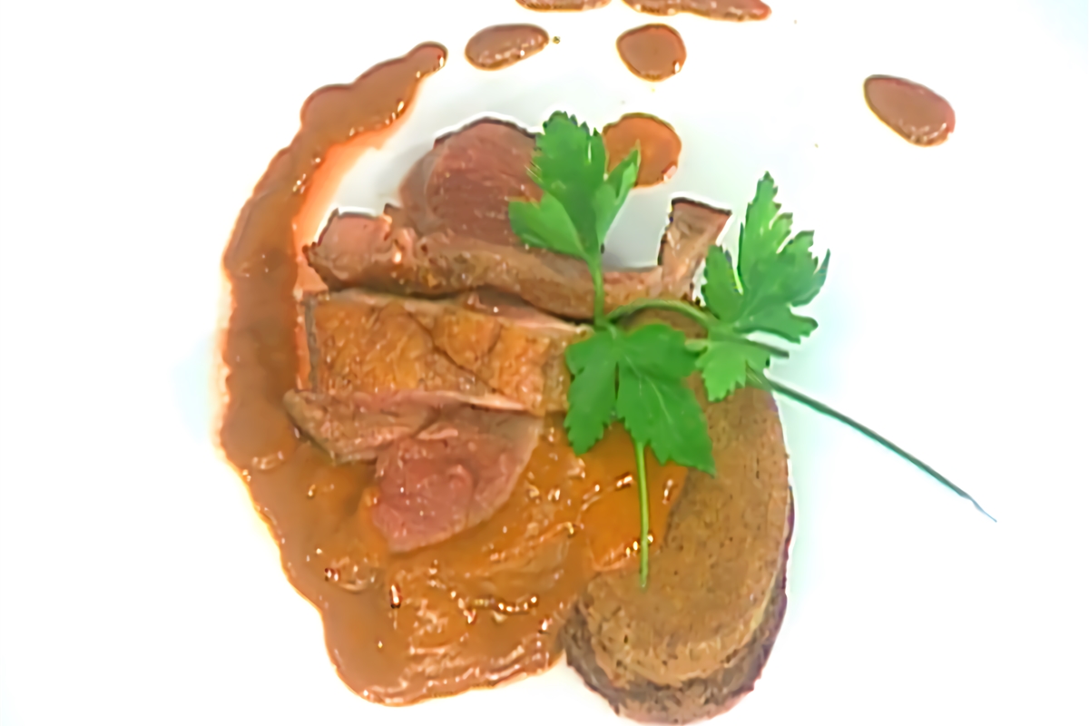 Pato en salsa de chocolate y chile ancho - El Gourmet