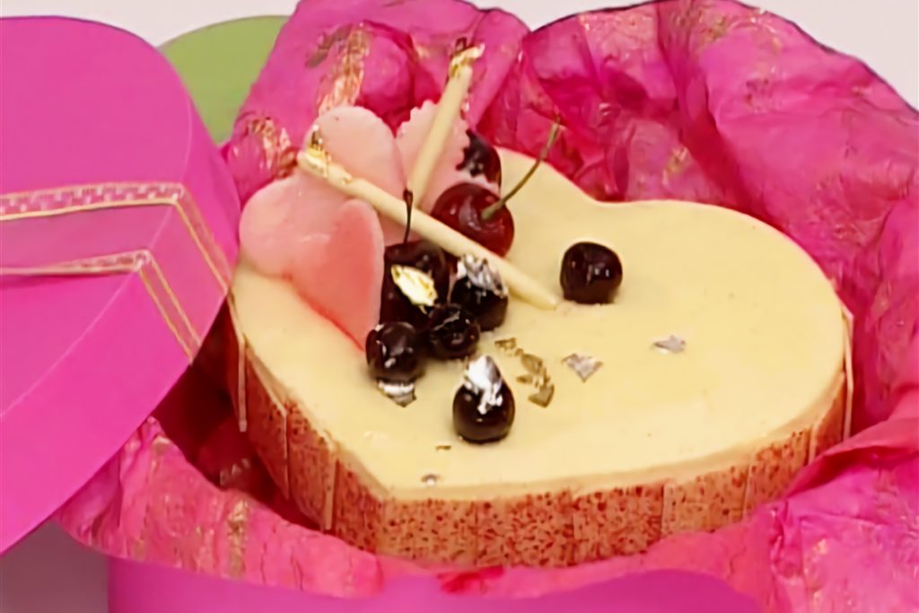 Corazón de vainilla y compota de cerezas - El Gourmet