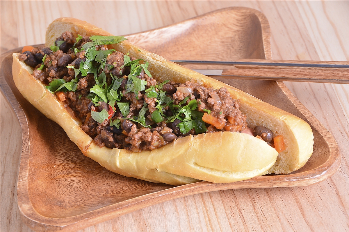 Pancho con chili - El Gourmet