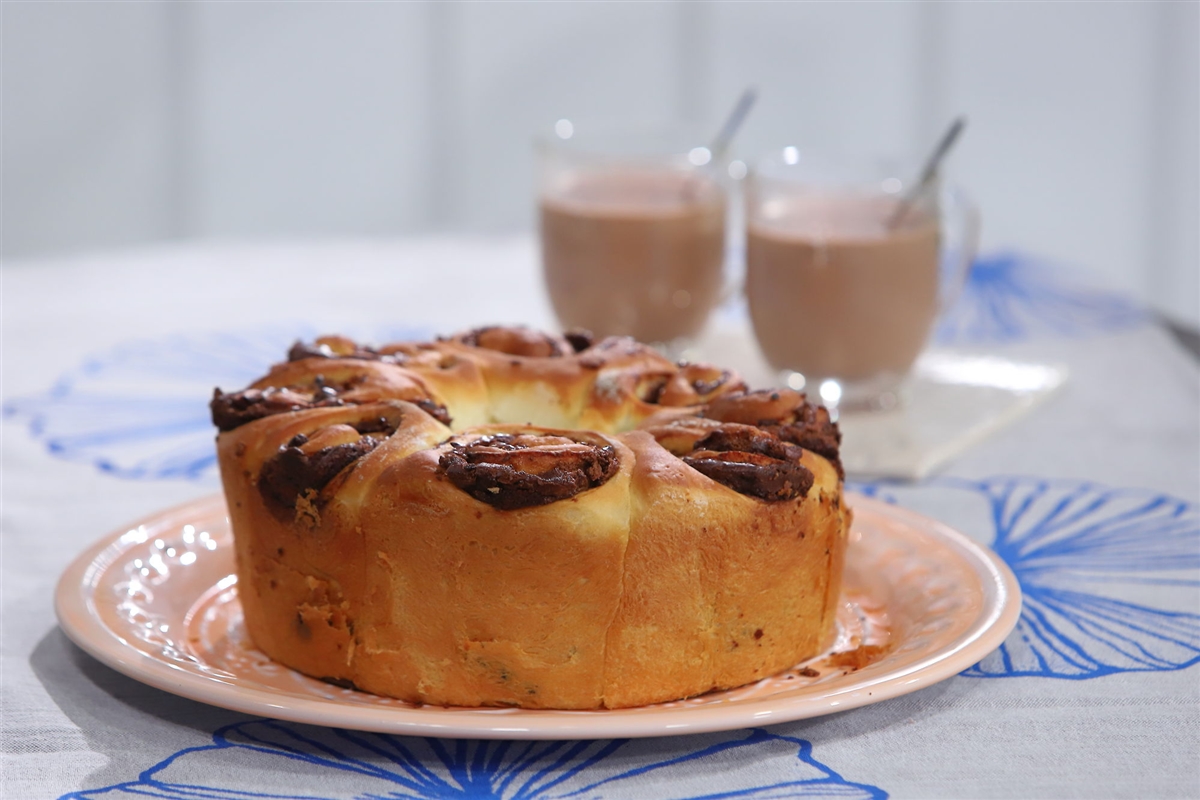 Rollo de Pan con Crema de Avellanas - El Gourmet